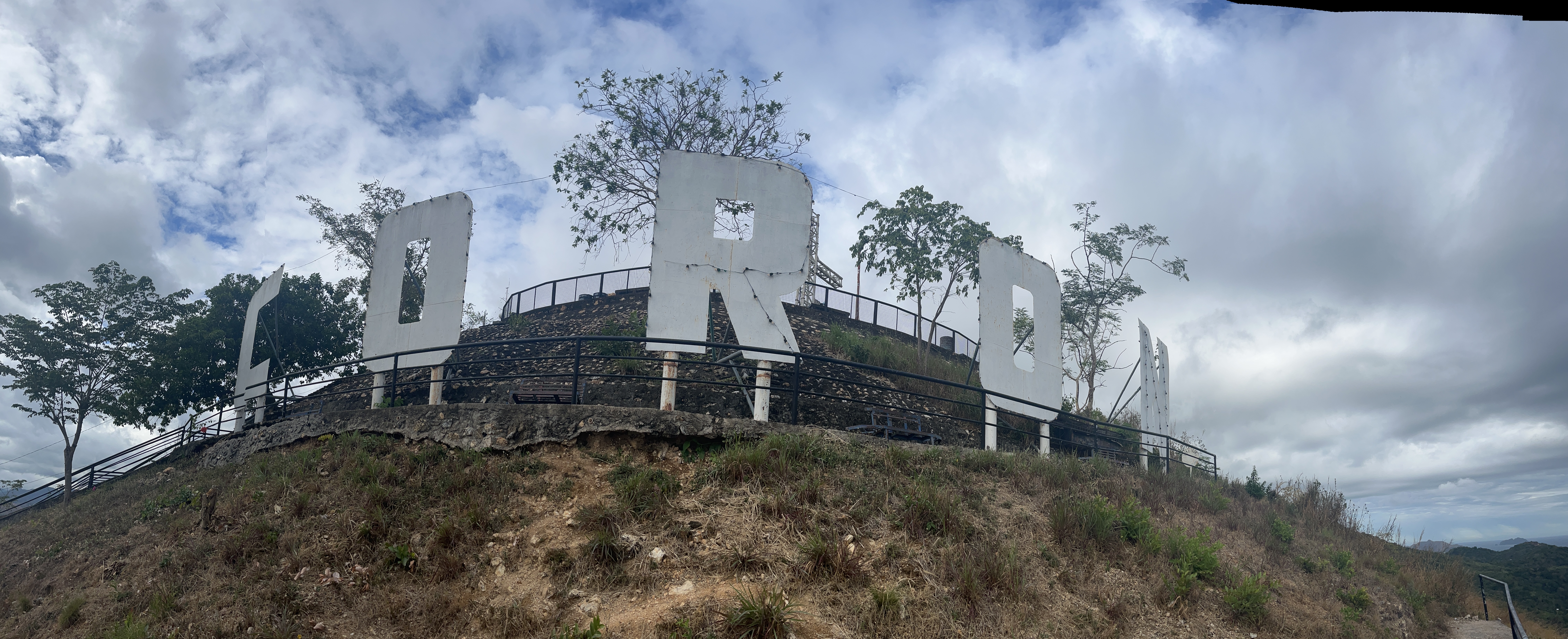 The Truth About Mount Tapyas: Are There Really 721 Steps? - Wee Wild ...